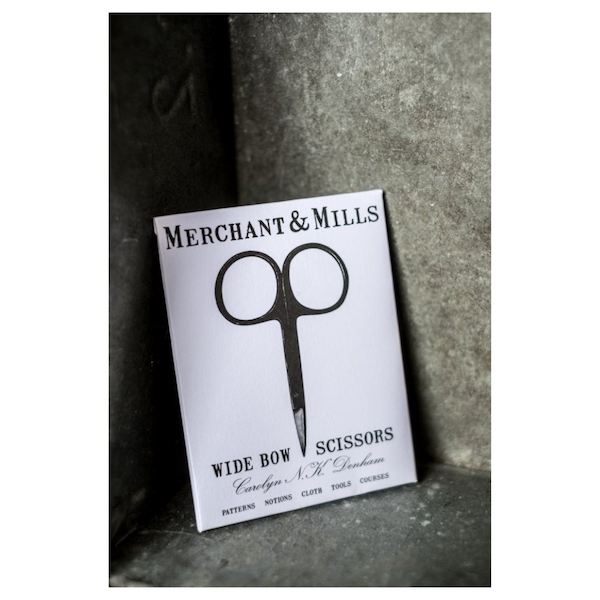 Wide Bow Scissors – Manchester Art Gallery Shop